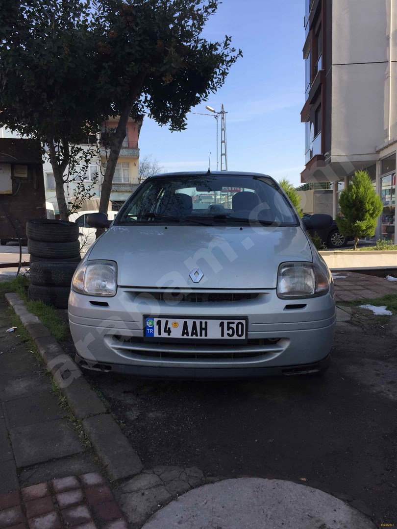 Sahibinden Renault Clio 1.4 RNA 2000 Model İstanbul 171.000 km ...