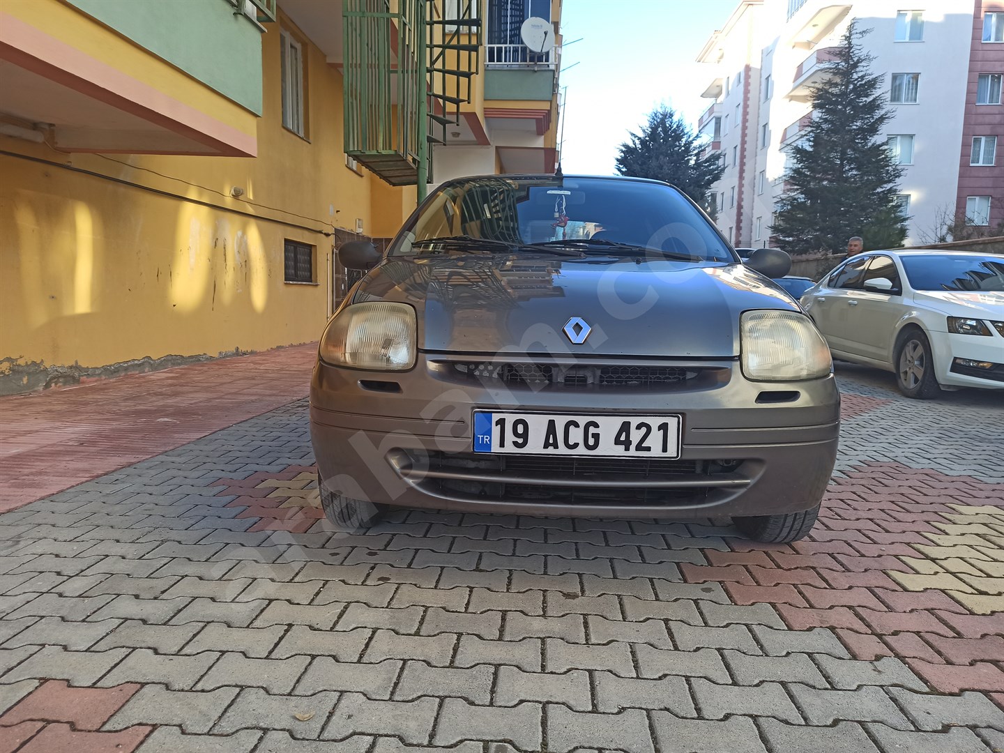 Sahibinden Renault Clio 1.4 RNA 2000 Model Çorum 182.000 km ...