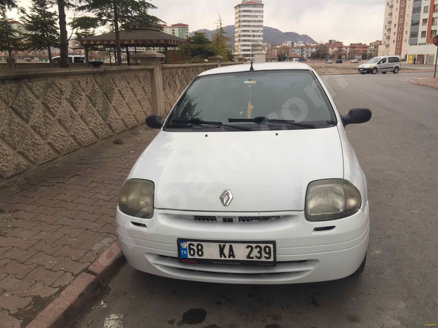 Sahibinden Renault Clio 1.4 RN 2000 Model Kayseri 331.000 km ...