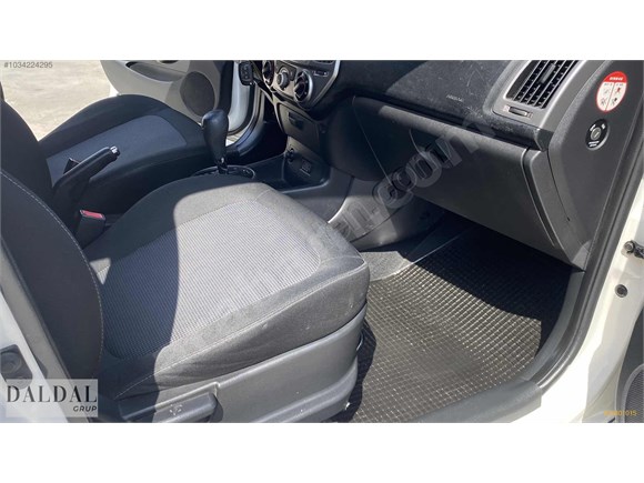 Galeriden Hyundai i20 1.4 CVVT Jump 2012 Model İstanbul 110.000 km ...