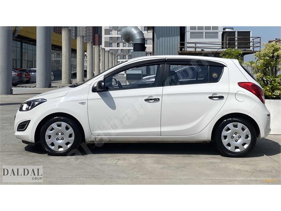Galeriden Hyundai i20 1.4 CVVT Jump 2012 Model İstanbul 110.000 km ...