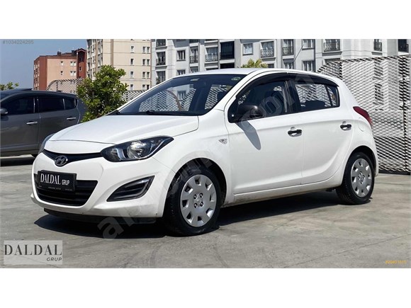 Galeriden Hyundai i20 1.4 CVVT Jump 2012 Model İstanbul 110.000 km ...