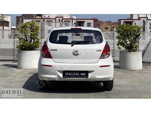 Galeriden Hyundai i20 1.4 CVVT Jump 2012 Model İstanbul 110.000 km ...